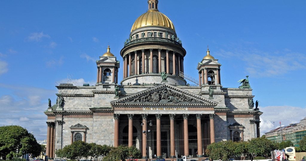 What are typical Russian facial and body features? - Russian Best